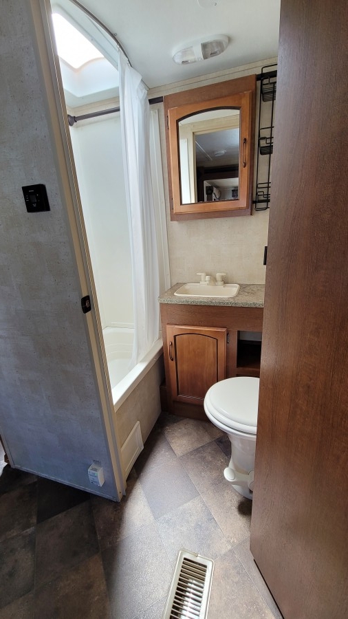 Used 2014 Keystone RV Springdale 266RL Travel Trailer For Sale ...